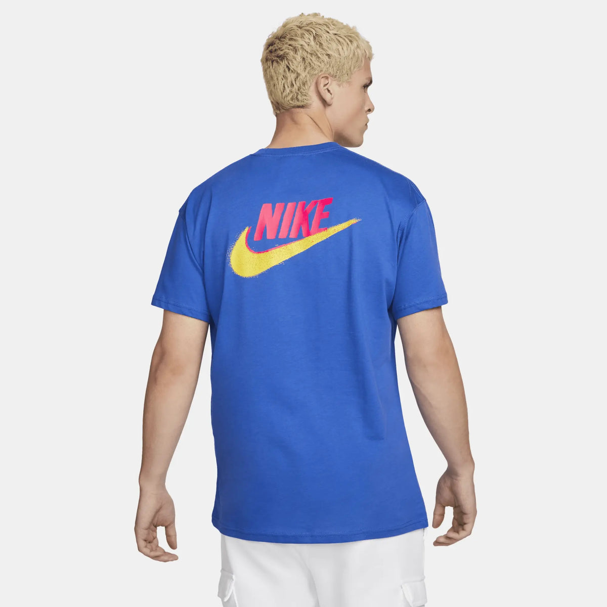 Nike Sportswear Standard Issue T-Shirt – LaMarc Sports